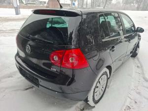 Melns Volkswagen Golf 2008 Utena, ar dzinēja tilpumu 1.90 L un nobraukumu 280 tūkst. km par 2650 €, foto 8 vietnē AUTOMOTO.COM.LV