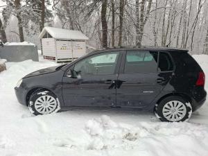 Melns Volkswagen Golf 2008 Utena, ar dzinēja tilpumu 1.90 L un nobraukumu 280 tūkst. km par 2650 €, foto 13 vietnē AUTOMOTO.COM.LV
