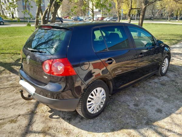 Melns Volkswagen Golf 2008 Marijampole, ar dzinēja tilpumu 1.90 L un nobraukumu 346 tūkst. km par 1450 €, foto 4 vietnē AUTOMOTO.COM.LV