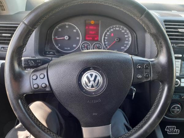 Melns Volkswagen Golf 2008 Marijampole, ar dzinēja tilpumu 1.90 L un nobraukumu 346 tūkst. km par 1450 €, foto 9 vietnē AUTOMOTO.COM.LV