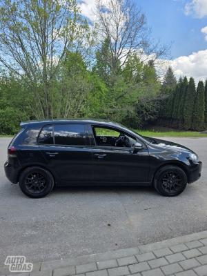 Black Volkswagen Golf 2008 in Jonava, with an engine capacity of 2.00 L and mileage of 407 thousand km for 3500 €, photo 4 on AUTOMOTO.COM.LV