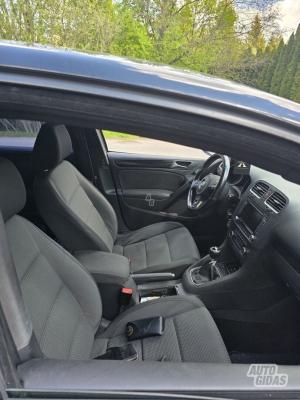 Black Volkswagen Golf 2008 in Jonava, with an engine capacity of 2.00 L and mileage of 407 thousand km for 3500 €, photo 5 on AUTOMOTO.COM.LV