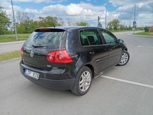 Черный Фольксваген Гольф 2008 в Вильнюс, объемом двигателя 1.90 л и пробегом 400 тыс. км за 2100 €, фото 6 на AUTOMOTO.COM.LV