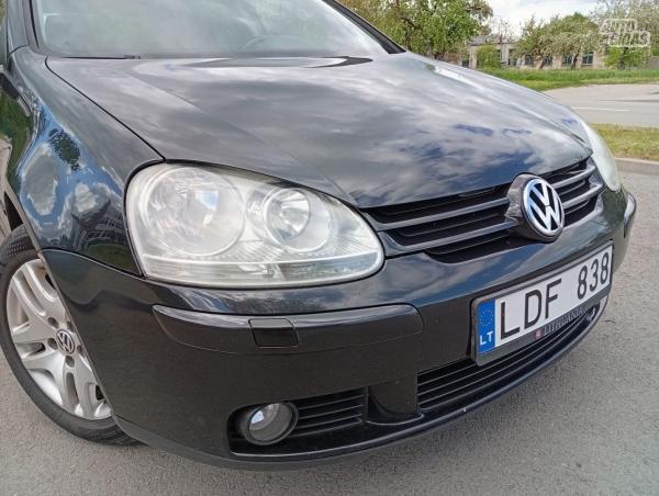 Black Volkswagen Golf 2008 in Vilnius, with an engine capacity of 1.90 L and mileage of 400 thousand km for 2100 €, photo 9 on AUTOMOTO.COM.LV