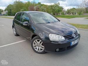 Черный Фольксваген Гольф 2008 в Вильнюс, объемом двигателя 1.90 л и пробегом 399 тыс. км за 2100 €, фото 4 на AUTOMOTO.COM.LV