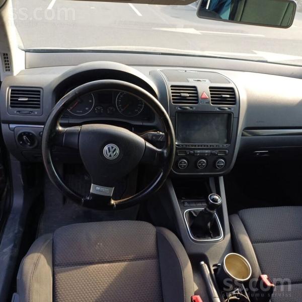 Melns Volkswagen Golf 2008 Rīga, ar dzinēja tilpumu 2.00 L un nobraukumu 316 tūkst. km par 1150 €, foto 7 vietnē AUTOMOTO.COM.LV