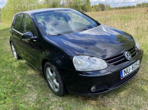 Black Volkswagen Golf 2008 in Valmiera, with an engine capacity of 1.90 L and mileage of 274 thousand km for 3200 €, photo 6 on AUTOMOTO.COM.LV