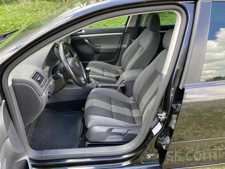 Black Volkswagen Golf 2008 in Valmiera, with an engine capacity of 1.90 L and mileage of 274 thousand km for 3200 €, photo 9 on AUTOMOTO.COM.LV