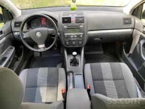 Black Volkswagen Golf 2008 in Valmiera, with an engine capacity of 1.90 L and mileage of 274 thousand km for 3200 €, photo 11 on AUTOMOTO.COM.LV