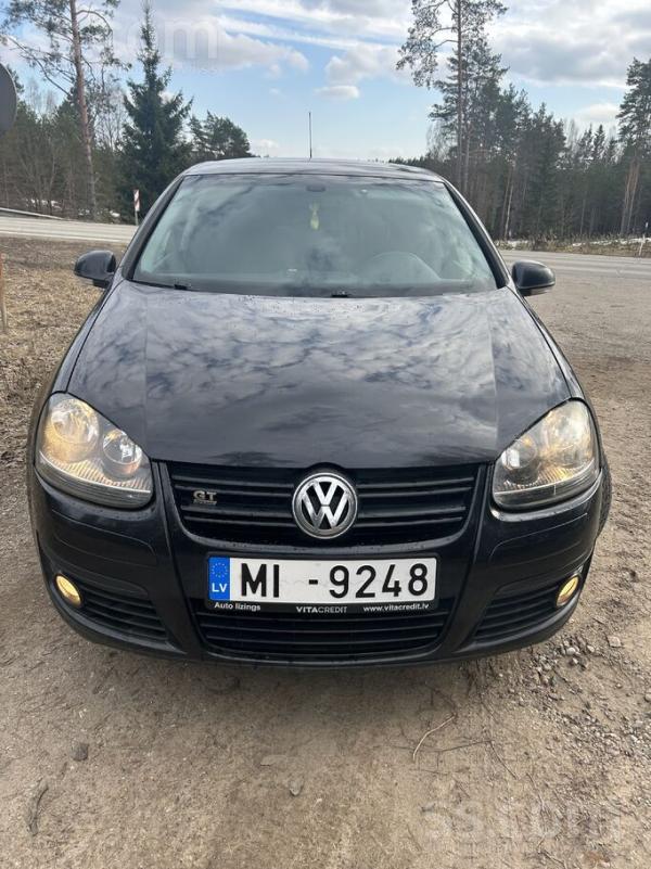 Melns Volkswagen Golf 2008 Krāslava, ar dzinēja tilpumu 1.90 L un nobraukumu 335 tūkst. km par 2500 €, foto 1 vietnē AUTOMOTO.COM.LV