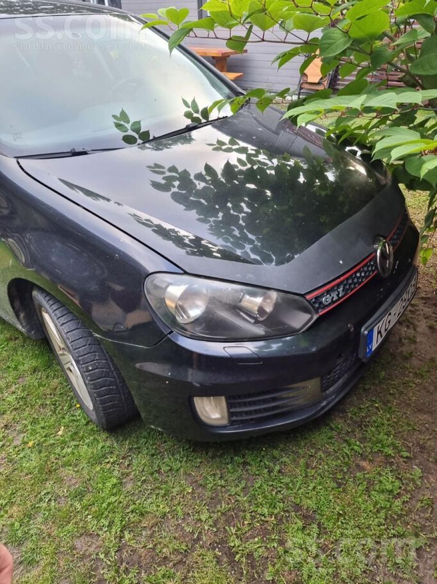 Black Volkswagen Golf 2008 in Liepaja, with an engine capacity of 1.60 L and mileage of 180 thousand km for 1600 €, photo 1 on AUTOMOTO.COM.LV