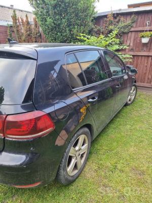 Black Volkswagen Golf 2008 in Liepaja, with an engine capacity of 1.60 L and mileage of 180 thousand km for 1600 €, photo 4 on AUTOMOTO.COM.LV