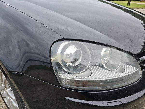 Black Volkswagen Golf 2008 in Kaunas, with an engine capacity of 1.90 L and mileage of 334 thousand km for 2600 €, photo 6 on AUTOMOTO.COM.LV