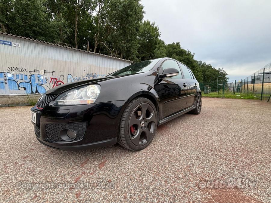 Melns Volkswagen Golf 2008 Tallina, ar dzinēja tilpumu 2.00 L un nobraukumu 295 tūkst. km par 4500 €, foto 1 vietnē AUTOMOTO.COM.LV