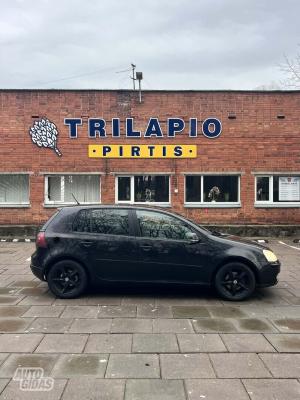 Black Volkswagen Golf 2008 in Klaipeda, with an engine capacity of 1.90 L and mileage of 314 thousand km for 2300 €, photo 9 on AUTOMOTO.COM.LV