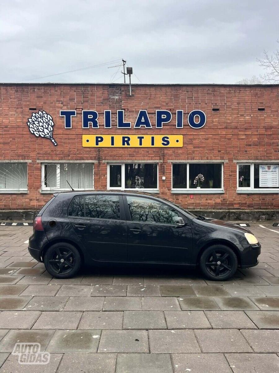 Black Volkswagen Golf 2008 in Klaipeda, with an engine capacity of 1.90 L and mileage of 314 thousand km for 2300 €, photo 9 on AUTOMOTO.COM.LV