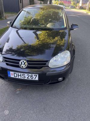 Melns Volkswagen Golf 2008 Panevēža, ar dzinēja tilpumu 1.90 L un nobraukumu 3 tūkst. km par 1050 €, foto  vietnē AUTOMOTO.COM.LV