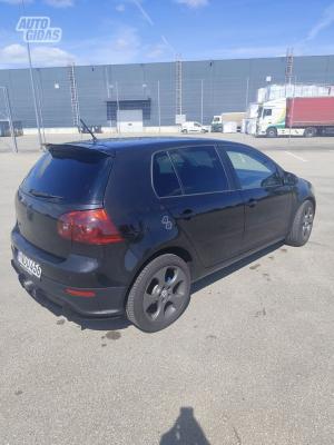 Black Volkswagen Golf 2008 in Pakruojis, with an engine capacity of 1.90 L and mileage of 345 thousand km for 3500 €, photo 4 on AUTOMOTO.COM.LV