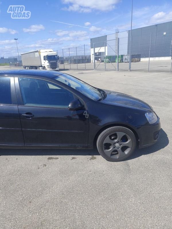 Black Volkswagen Golf 2008 in Pakruojis, with an engine capacity of 1.90 L and mileage of 345 thousand km for 3500 €, photo 10 on AUTOMOTO.COM.LV