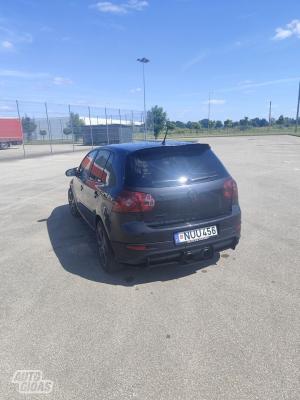 Black Volkswagen Golf 2008 in Pakruojis, with an engine capacity of 1.90 L and mileage of 334 thousand km for 3300 €, photo 9 on AUTOMOTO.COM.LV