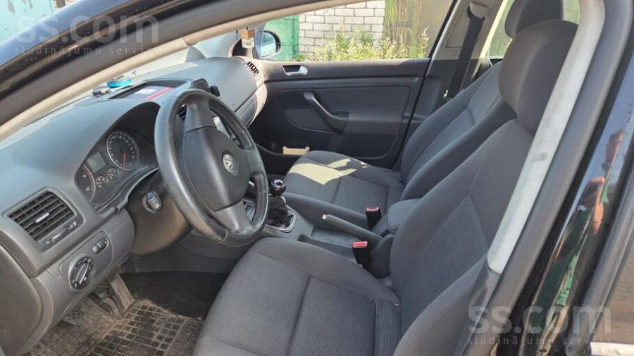 Melns Volkswagen Golf 2008 Rīga, ar dzinēja tilpumu 1.90 L un nobraukumu 350 tūkst. km par 1900 €, foto 9 vietnē AUTOMOTO.COM.LV