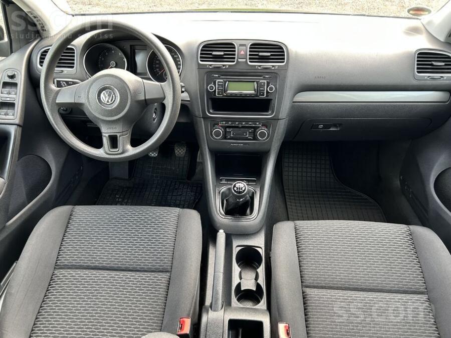 Melns Volkswagen Golf 2008 Limbaži, ar dzinēja tilpumu 1.40 L un nobraukumu 187 tūkst. km par 4650 €, foto 9 vietnē AUTOMOTO.COM.LV