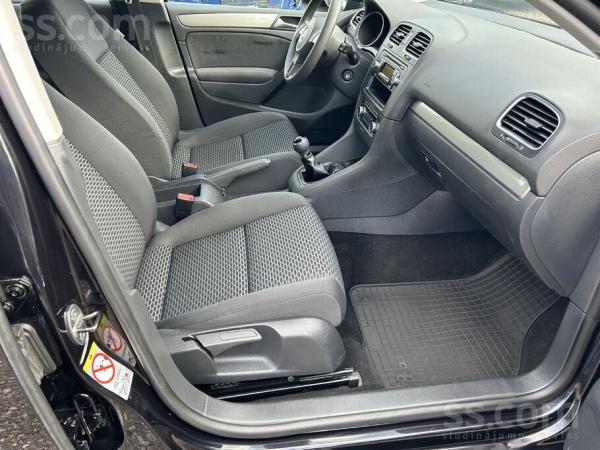 Melns Volkswagen Golf 2008 Limbaži, ar dzinēja tilpumu 1.40 L un nobraukumu 187 tūkst. km par 4650 €, foto 10 vietnē AUTOMOTO.COM.LV