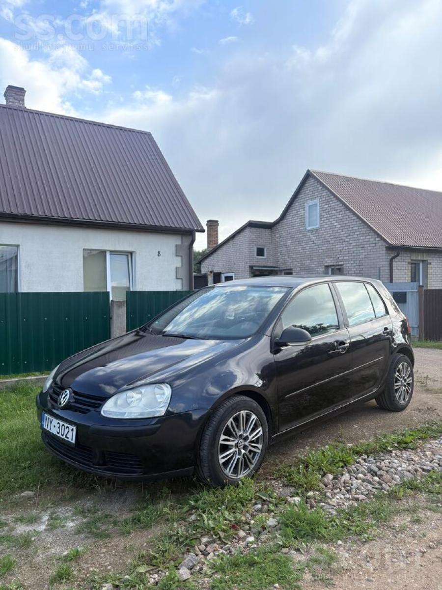 Черный Фольксваген Гольф 2008 в Даугавпилс, объемом двигателя 1.90 л и пробегом 315 тыс. км за 2350 €, фото 4 на AUTOMOTO.COM.LV