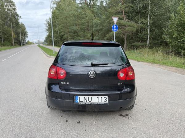 Black Volkswagen Golf 2008 in Ukmerge, with an engine capacity of 1.90 L and mileage of 315 thousand km for 650 €, photo 5 on AUTOMOTO.COM.LV