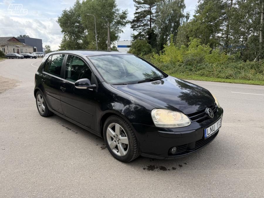 Black Volkswagen Golf 2008 in Ukmerge, with an engine capacity of 1.90 L and mileage of 315 thousand km for 650 €, photo 8 on AUTOMOTO.COM.LV