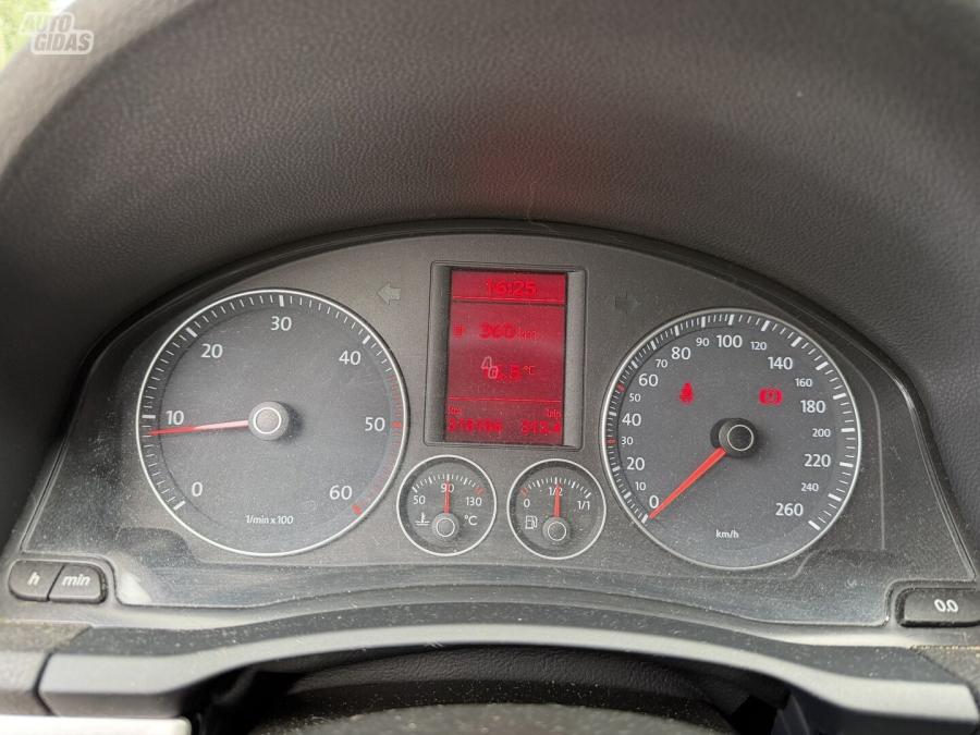 Black Volkswagen Golf 2008 in Ukmerge, with an engine capacity of 1.90 L and mileage of 315 thousand km for 650 €, photo 12 on AUTOMOTO.COM.LV