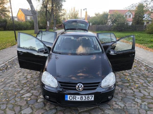 Black Volkswagen Golf 2008 in Jelgava, with an engine capacity of 1.40 L and mileage of 220 thousand km for 3470 €, photo 5 on AUTOMOTO.COM.LV
