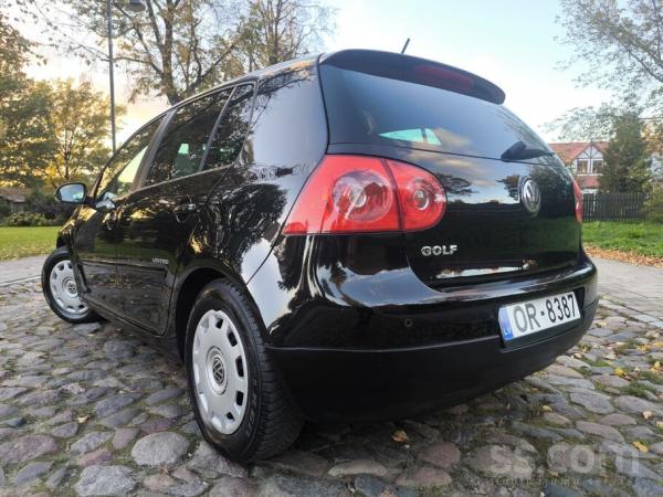 Black Volkswagen Golf 2008 in Jelgava, with an engine capacity of 1.40 L and mileage of 220 thousand km for 3470 €, photo 7 on AUTOMOTO.COM.LV