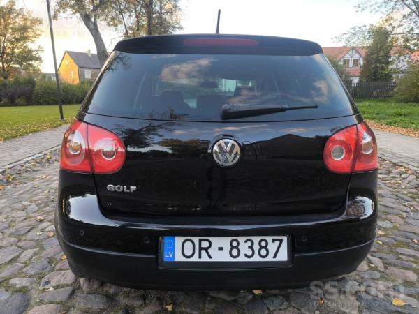 Black Volkswagen Golf 2008 in Jelgava, with an engine capacity of 1.40 L and mileage of 220 thousand km for 3470 €, photo 8 on AUTOMOTO.COM.LV