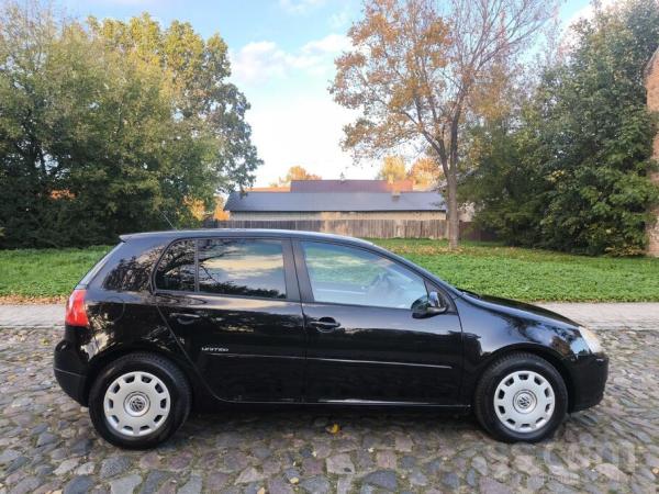 Black Volkswagen Golf 2008 in Jelgava, with an engine capacity of 1.40 L and mileage of 220 thousand km for 3470 €, photo 10 on AUTOMOTO.COM.LV