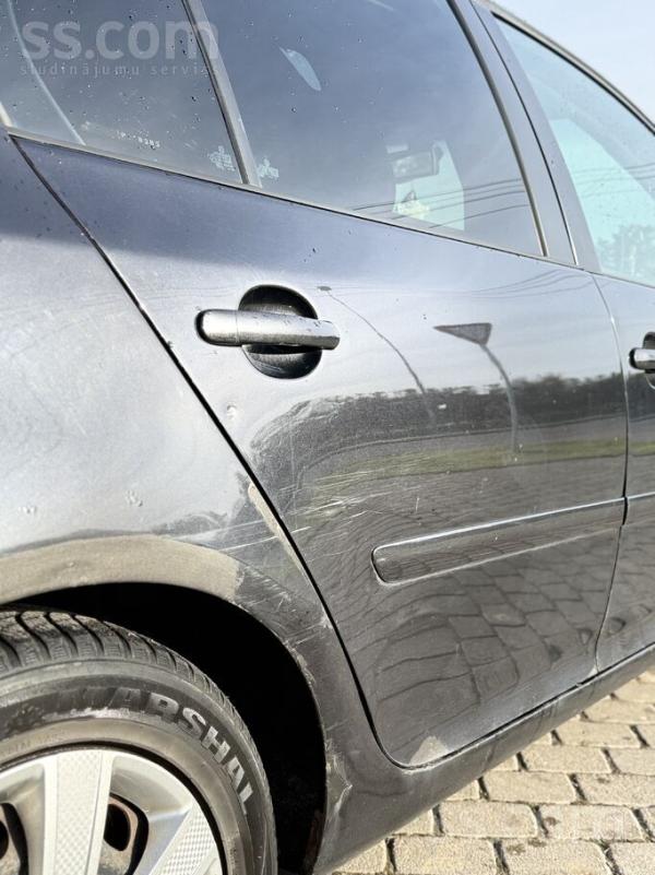 Melns Volkswagen Golf 2008 Balvi, ar dzinēja tilpumu 1.90 L un nobraukumu 475 tūkst. km par 1200 €, foto 7 vietnē AUTOMOTO.COM.LV