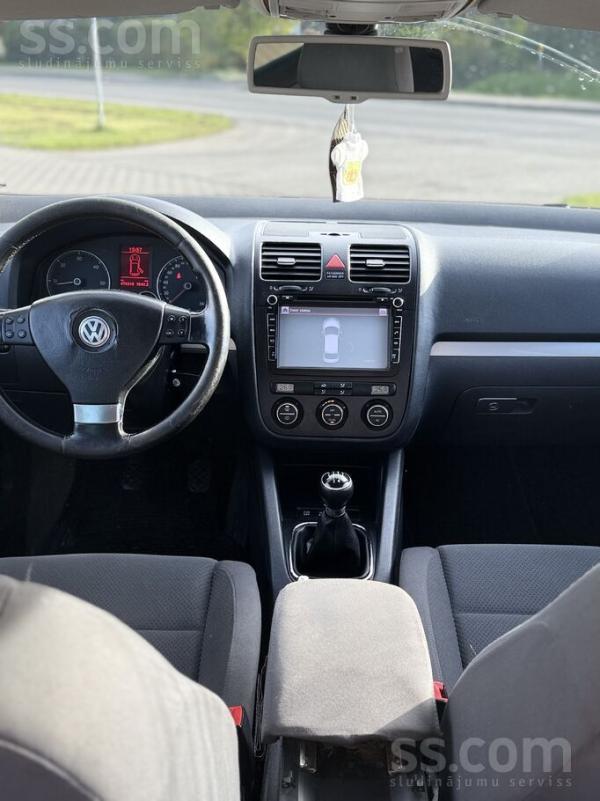 Melns Volkswagen Golf 2008 Balvi, ar dzinēja tilpumu 1.90 L un nobraukumu 475 tūkst. km par 1200 €, foto 8 vietnē AUTOMOTO.COM.LV