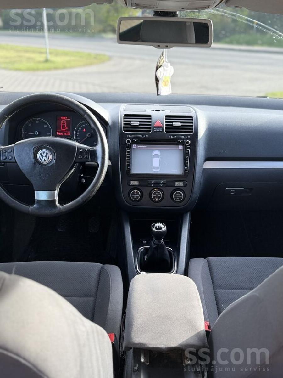 Melns Volkswagen Golf 2008 Balvi, ar dzinēja tilpumu 1.90 L un nobraukumu 475 tūkst. km par 1200 €, foto 8 vietnē AUTOMOTO.COM.LV