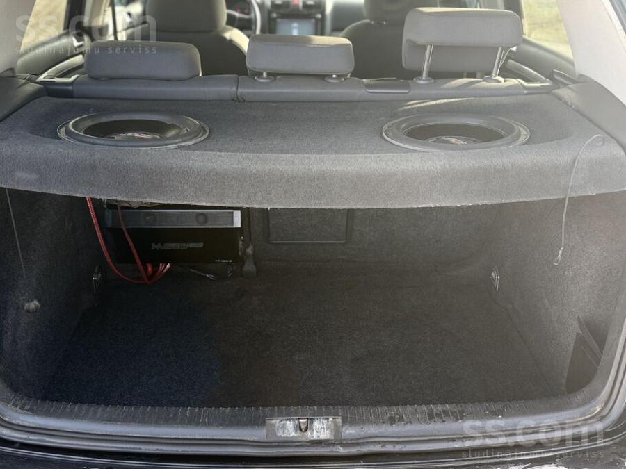 Melns Volkswagen Golf 2008 Balvi, ar dzinēja tilpumu 1.90 L un nobraukumu 475 tūkst. km par 1200 €, foto 12 vietnē AUTOMOTO.COM.LV