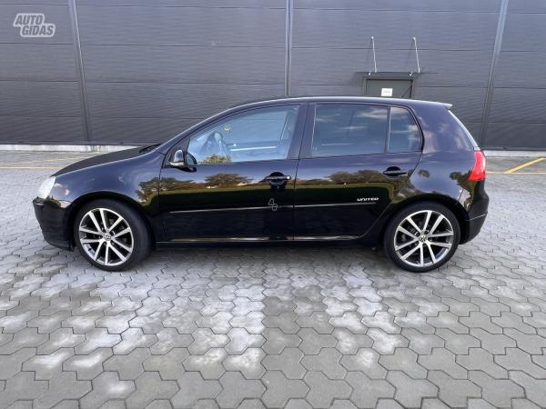 Black Volkswagen Golf 2008 in Panevezys, with an engine capacity of 1.90 L and mileage of 336 thousand km for 3300 €, photo 7 on AUTOMOTO.COM.LV