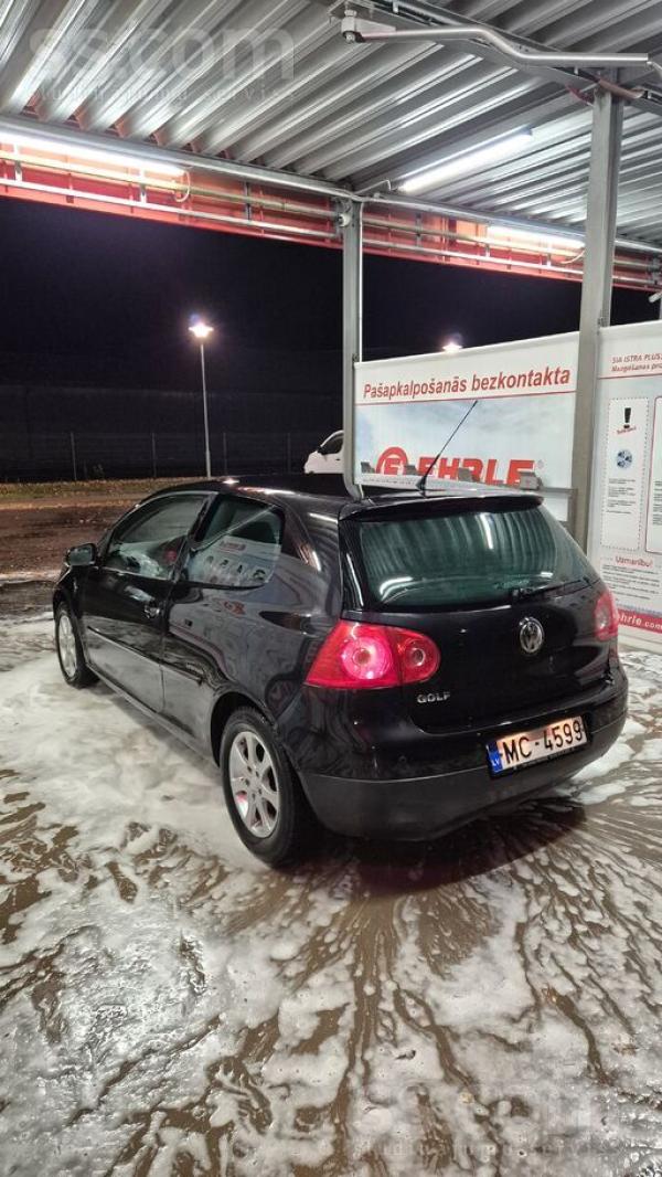 Melns Volkswagen Golf 2008 Ogre, ar dzinēja tilpumu 1.40 L un nobraukumu 263 tūkst. km par 950 €, foto 4 vietnē AUTOMOTO.COM.LV