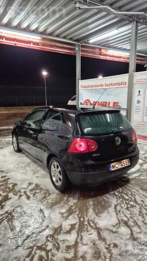 Melns Volkswagen Golf 2008 Ogre, ar dzinēja tilpumu 1.40 L un nobraukumu 263 tūkst. km par 950 €, foto 4 vietnē AUTOMOTO.COM.LV