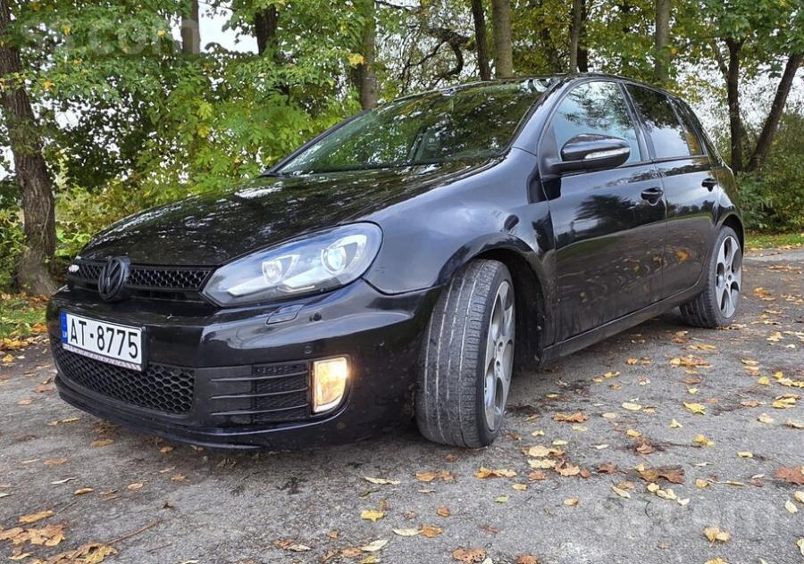 Melns Volkswagen Golf 2008 Bauska, ar dzinēja tilpumu 2.00 L un nobraukumu 330 tūkst. km par 3100 €, foto 4 vietnē AUTOMOTO.COM.LV