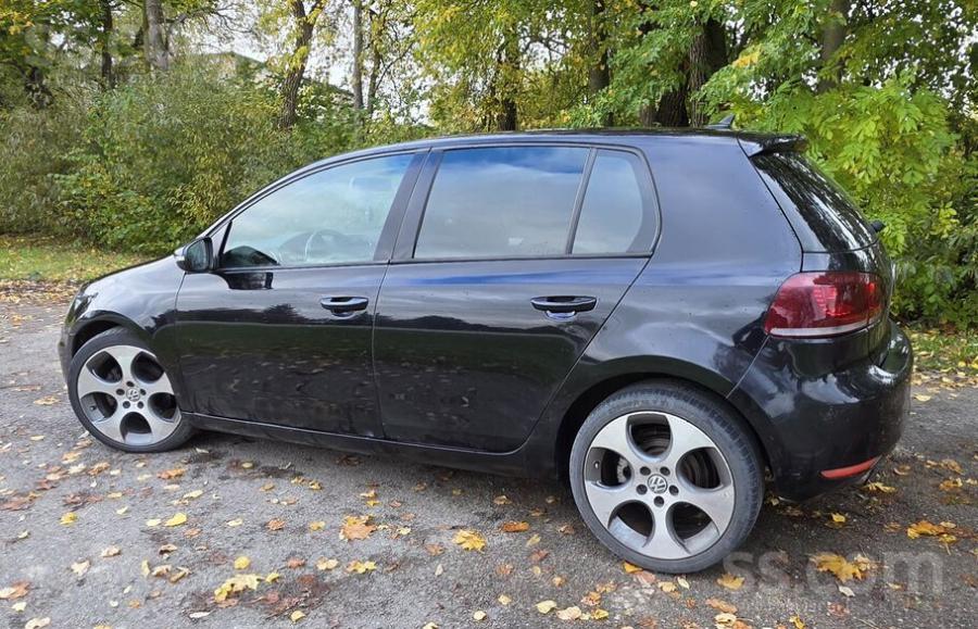 Melns Volkswagen Golf 2008 Bauska, ar dzinēja tilpumu 2.00 L un nobraukumu 330 tūkst. km par 3100 €, foto 6 vietnē AUTOMOTO.COM.LV