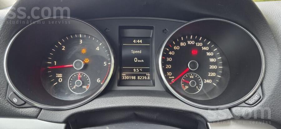 Melns Volkswagen Golf 2008 Bauska, ar dzinēja tilpumu 2.00 L un nobraukumu 330 tūkst. km par 3100 €, foto 10 vietnē AUTOMOTO.COM.LV