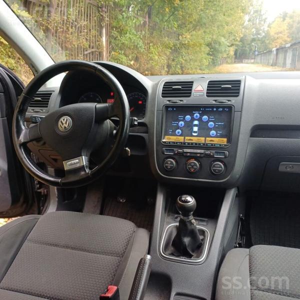 Melns Volkswagen Golf 2008 Rīga, ar dzinēja tilpumu 2.00 L un nobraukumu 317 tūkst. km par 1350 €, foto 7 vietnē AUTOMOTO.COM.LV