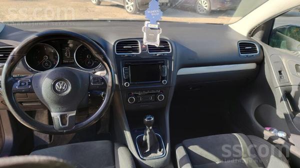 Melns Volkswagen Golf 2009 Saldus, ar dzinēja tilpumu 2.00 L un nobraukumu 270 tūkst. km par 4500 €, foto 11 vietnē AUTOMOTO.COM.LV
