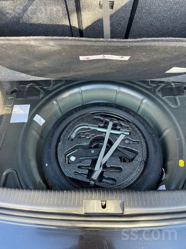 Melns Volkswagen Golf 2009 Rīga, ar dzinēja tilpumu 2.00 L un nobraukumu 290 tūkst. km par 4200 €, foto 11 vietnē AUTOMOTO.COM.LV