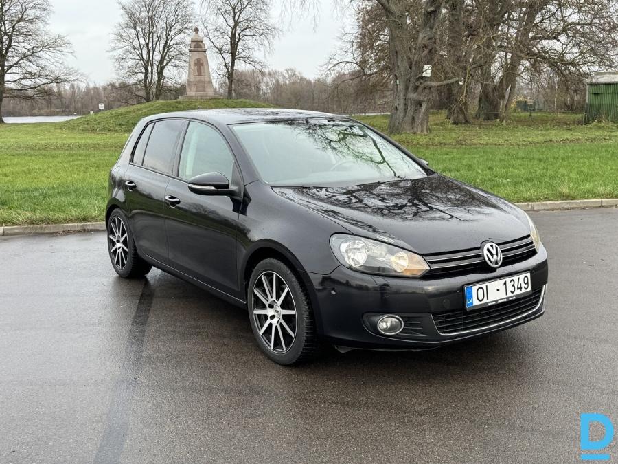 Melns Volkswagen Golf 2009 Rīga, ar dzinēja tilpumu 2.00 L un nobraukumu 299 tūkst. km par 4490 €, foto 3 vietnē AUTOMOTO.COM.LV