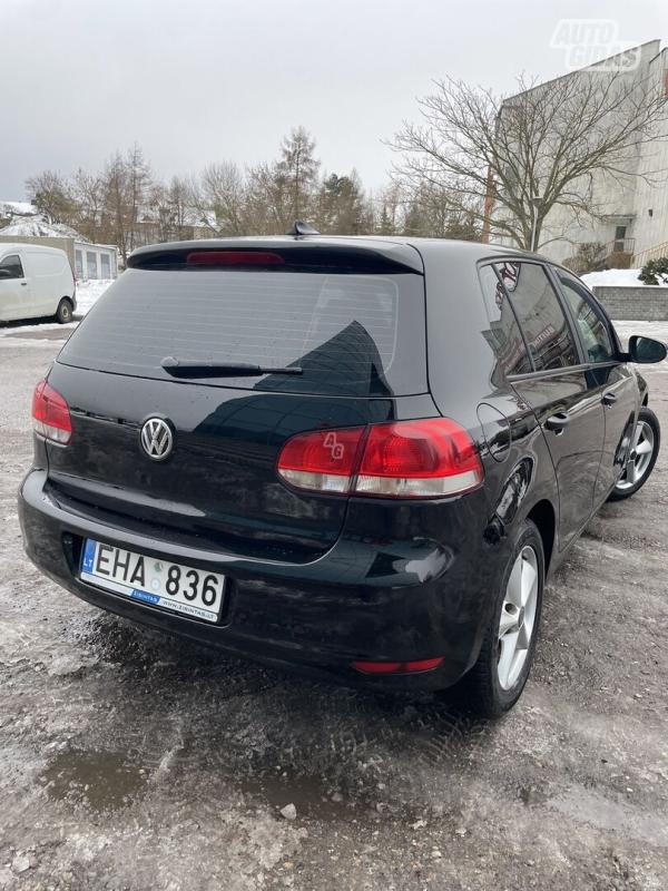 Black Volkswagen Golf 2009 in Alytus, with an engine capacity of 1.40 L and mileage of 200 thousand km for 2900 €, photo 5 on AUTOMOTO.COM.LV